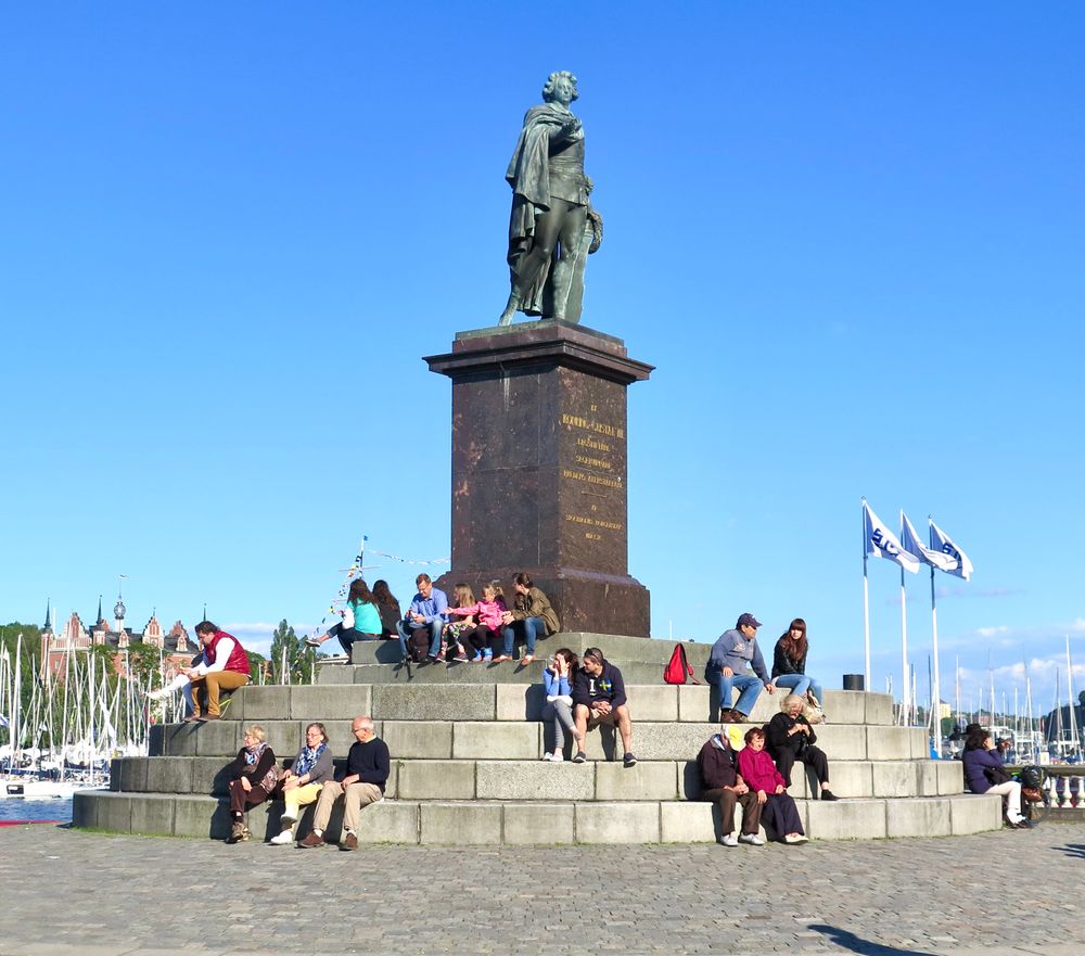 Focal Points are Essential for Public Spaces