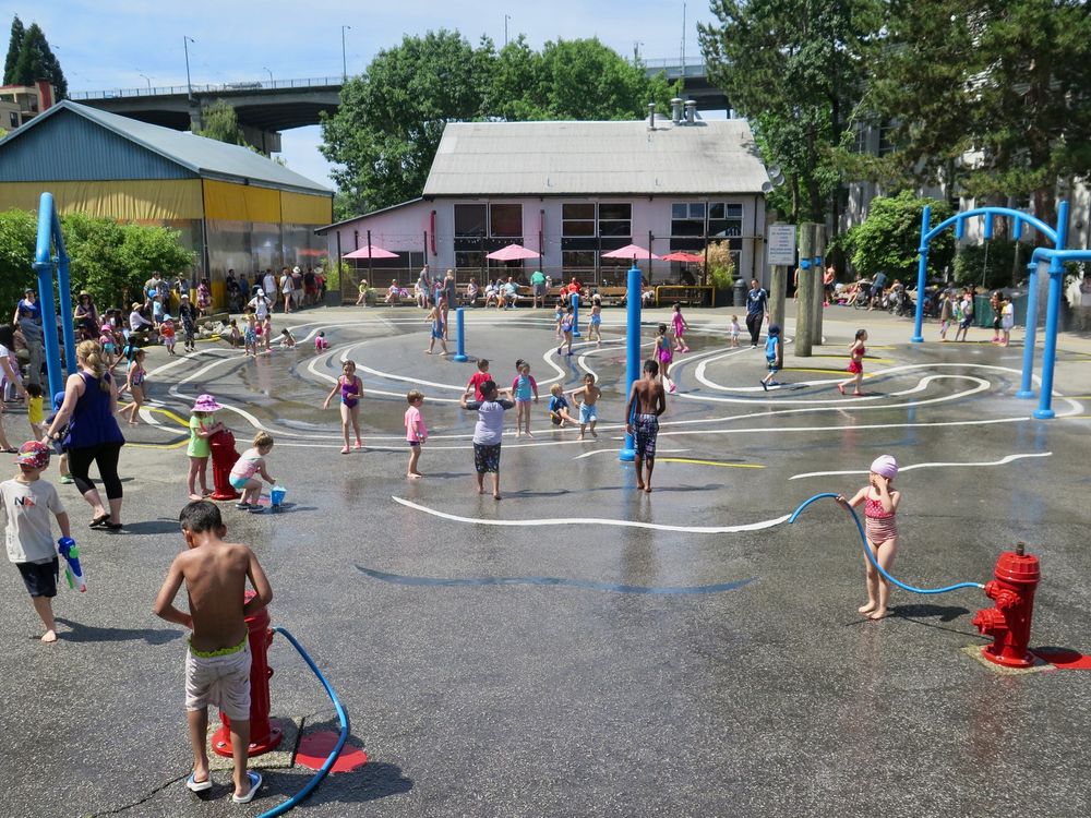 Public Spaces Where Kids Thrive: The Places That Work for Kids Work for ...
