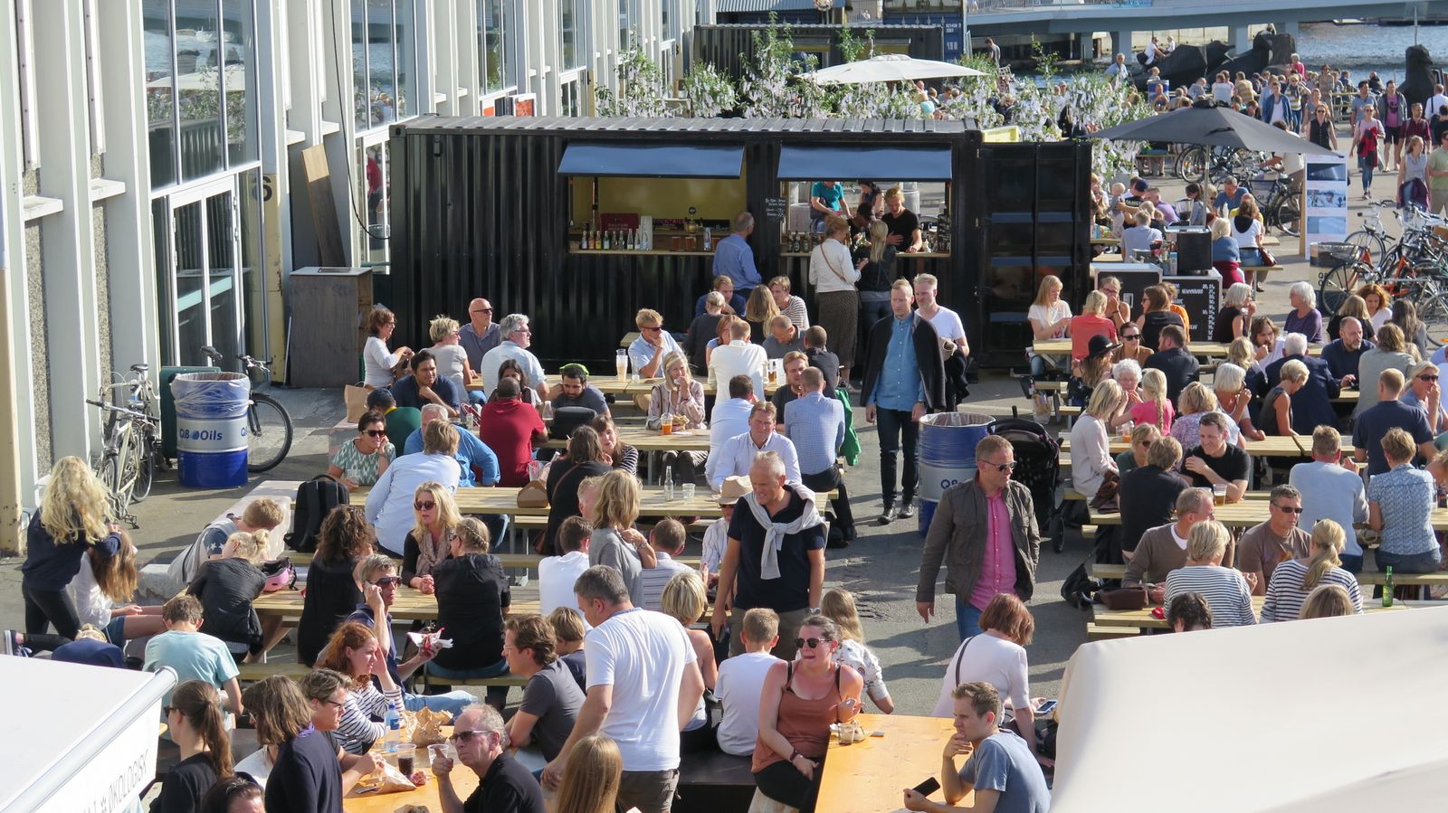 Pop-up Restaurants on the Waterfront: Six Cities that Do It Well
